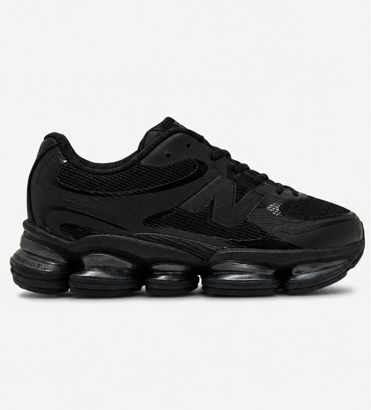 New Balance-2000 triple black – Trio Squad